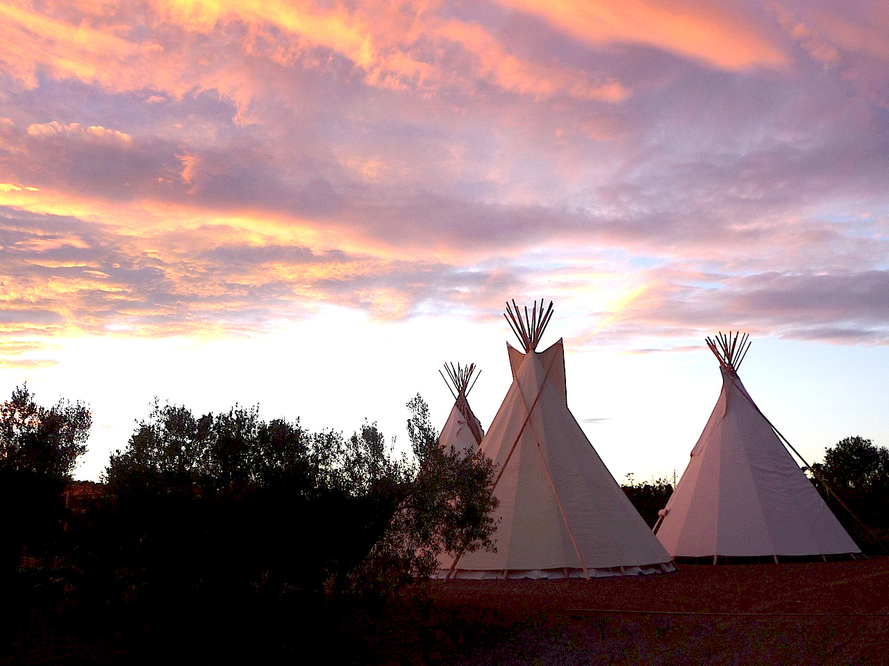 Le Tipi Traditionnel - Fabrication artisanale diamètre 4m à 8m
