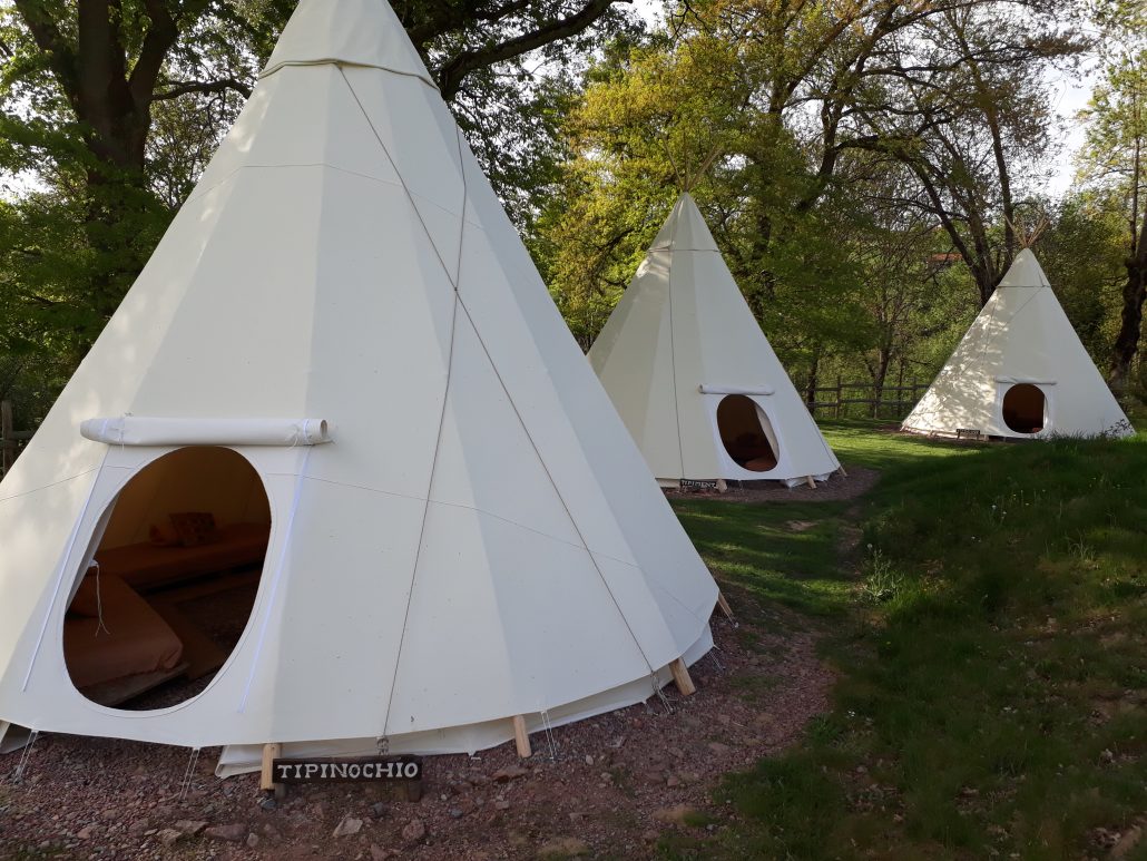 Camp tipi - Un tipi confortable pour des nuits insolites - TIPI-TENTE