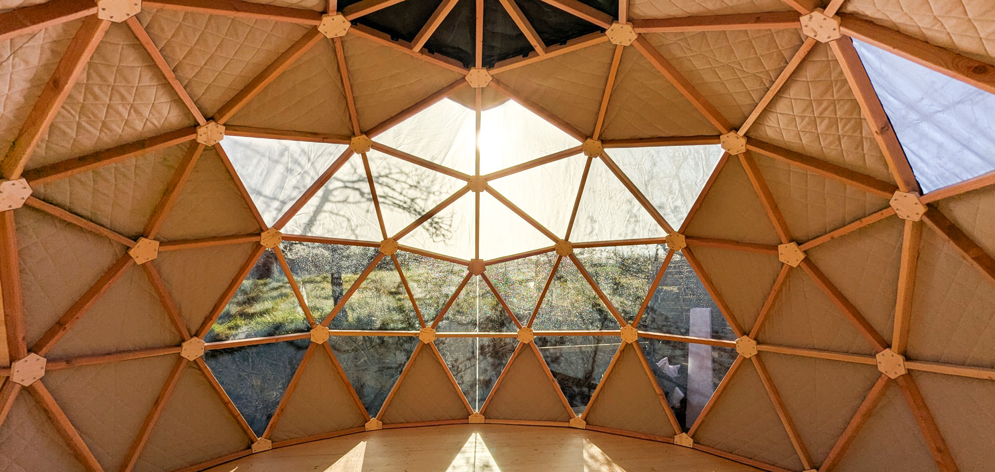 FAQ Dome geodesique – Tout savoir sur nos dômes géodésiques